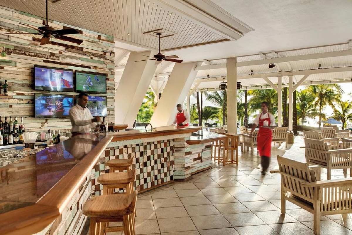 Mauritius (Pointe Aux Piments) – Victoria Beachcomber - Planet Escape