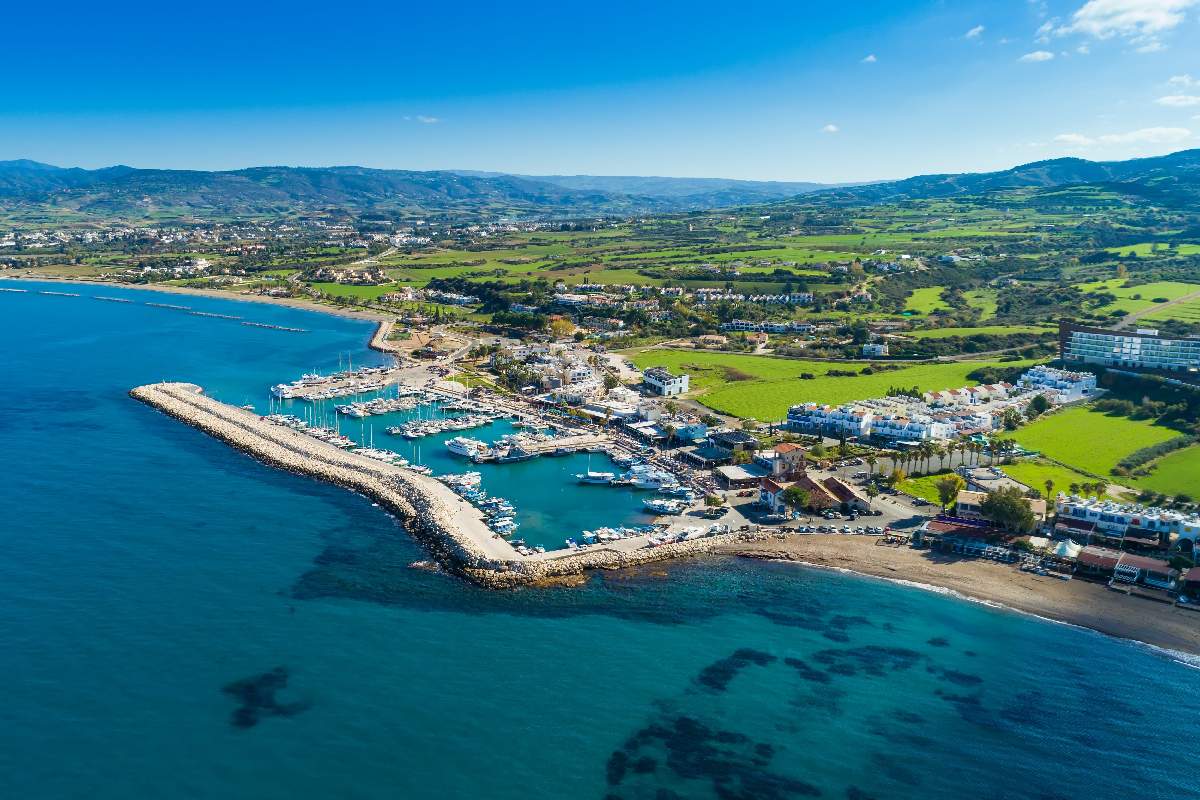 Cypr – Neo Chorio - Planet Escape