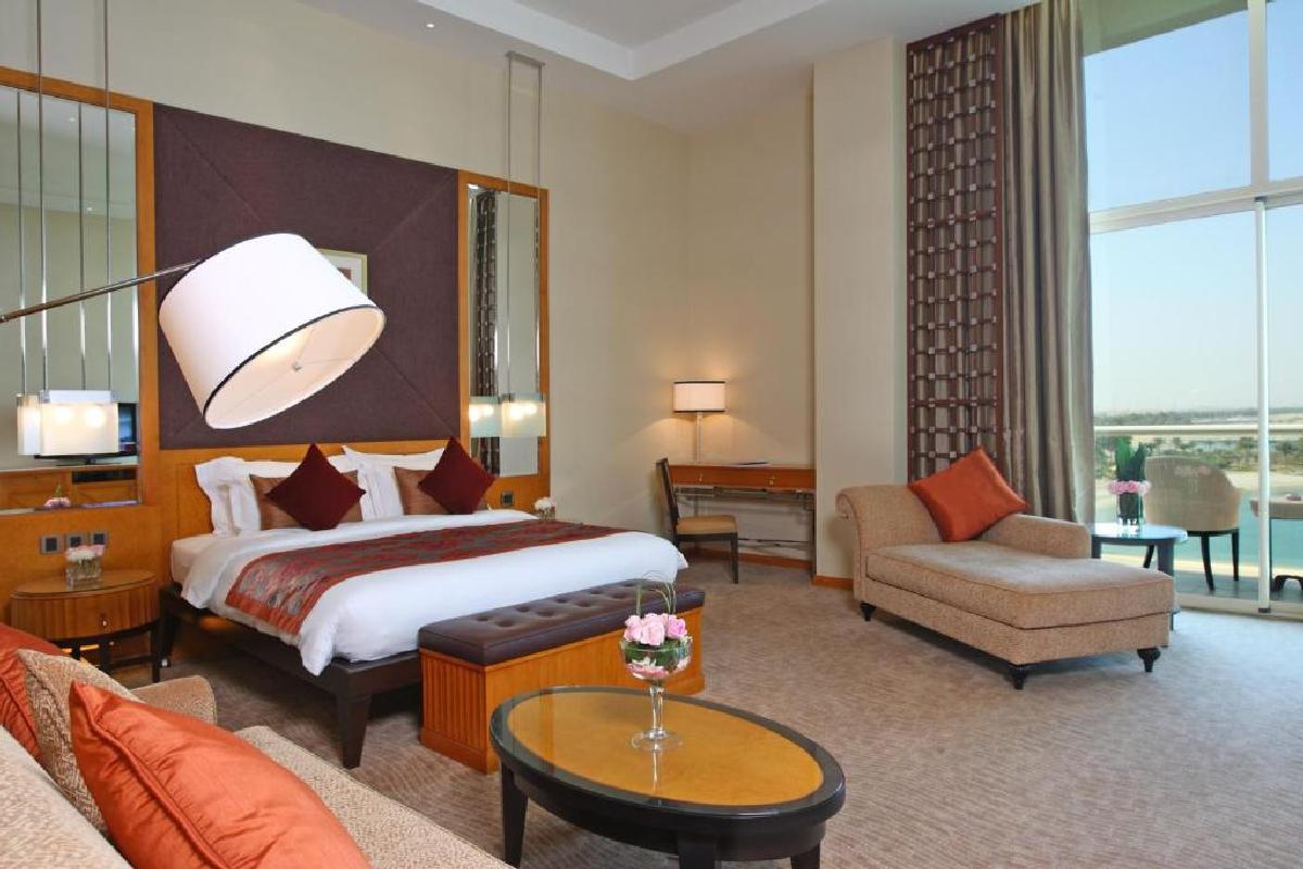 ZEA (Abu Zabi) – Al Raha Beach Hotel - Planet Escape