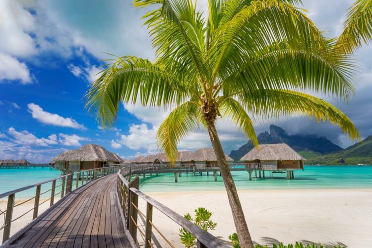 Honeymoon trip to French Polynesia - Planet Escape
